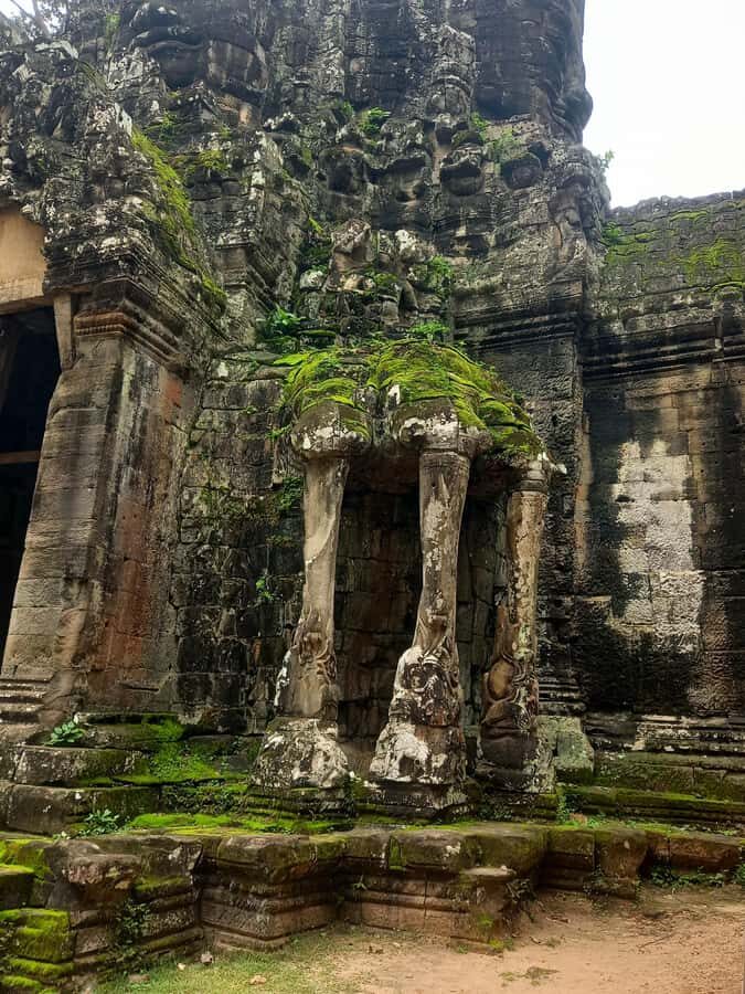 Sunrise at Angkor Wat, explore other temples with a Spanish-speaking guide. - Who Should Book This Tour?