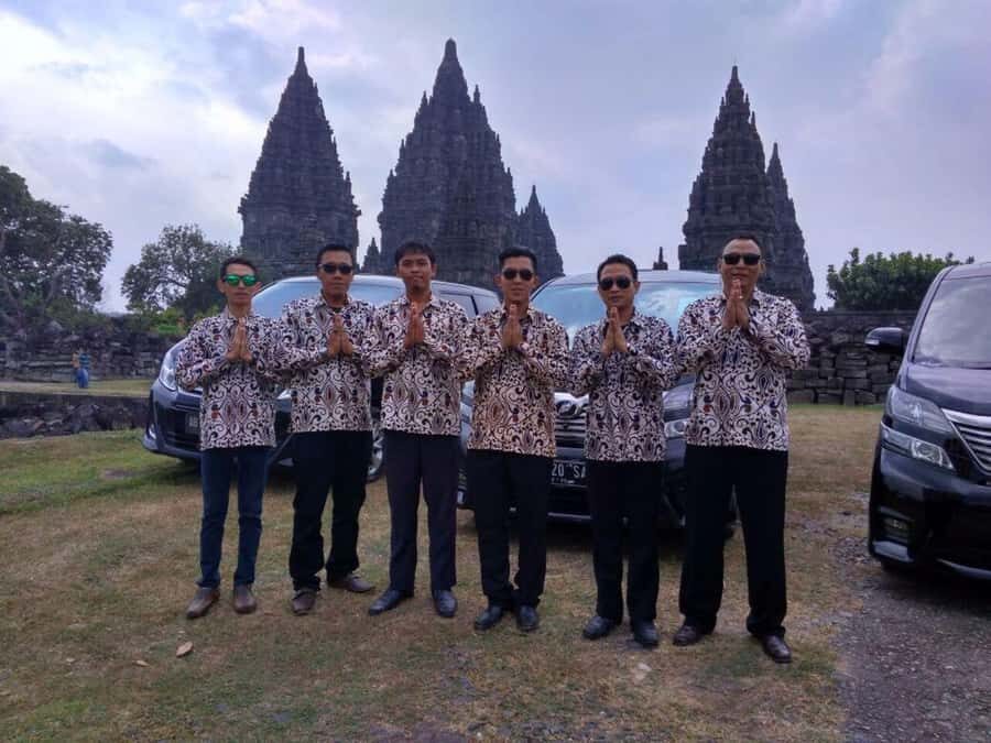 SUNRISE AT VIEWPOINT, BOROBUDUR & PRAMBANAN - What Makes This Tour Stand Out?