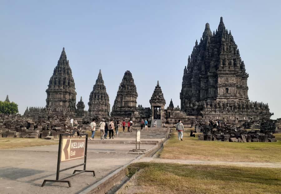 Sunset at Prambanan & Including Ticket Ramayana Ballet Show - Why This Tour Offers Great Value