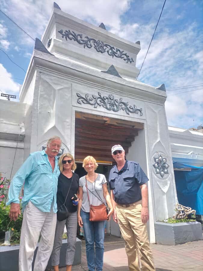 Surabaya Historiculture Private Day Tour - FAQs