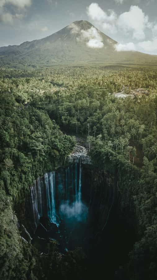 Surabaya or Malang Tumpak Sewu Bromo 2D1N Shared Guided Tour - What Makes This Tour Stand Out?