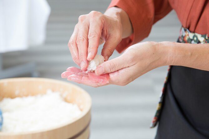 Sushi Making Experience In front of TokyoTower - Who Should Book This Experience?