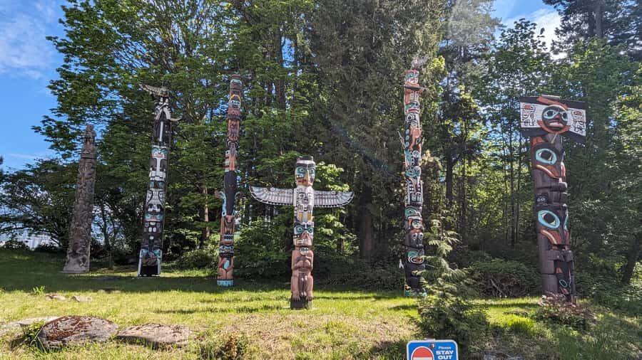 Suspended at Capilano Bridge A 7-Stop Halloween Private Tour - Detailed Tour Breakdown and Insights