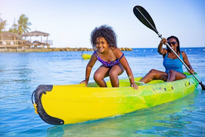 Swimming Pigs and Pearl Island Beach Escape - What’s the Main Attraction? The Swimming Pigs