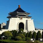 Taipei: Longshan Temple, Dihua Street & Taipei 101 Tour - Dihua Street: A Historic Trading Hub