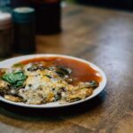 Taipei: Yansan Night Market Food Tour with Tastings - Exploring Yansan Night Market in Taipei