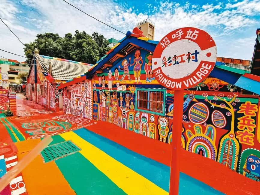 Taiwan Sightseeing Bus {Official}: One-day Tour in Taichung - Who Should Consider This Tour?