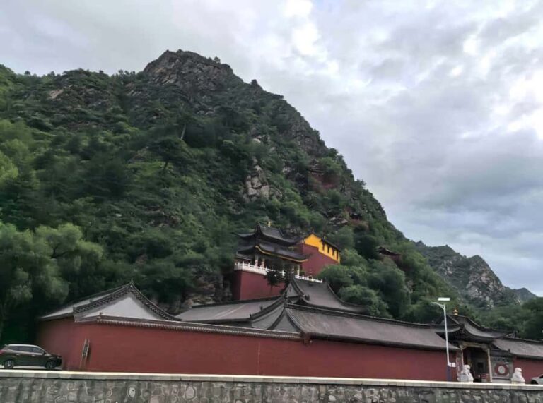 Taiyuan: Mount Wutai 1 Day Trip with Transfers and Guide - The Scenic Drive and Arrival