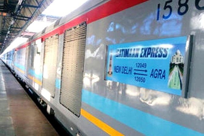 Taj Mahal Day Tour from Delhi by Superfast Train Gatimaan Express - How the Experience Feels
