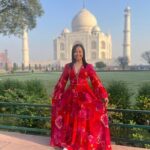 Taj Mahal Sunrise with Photography & Local Expert Guide Tour - Guided Tour of the Taj Mahal and Nearby Monuments