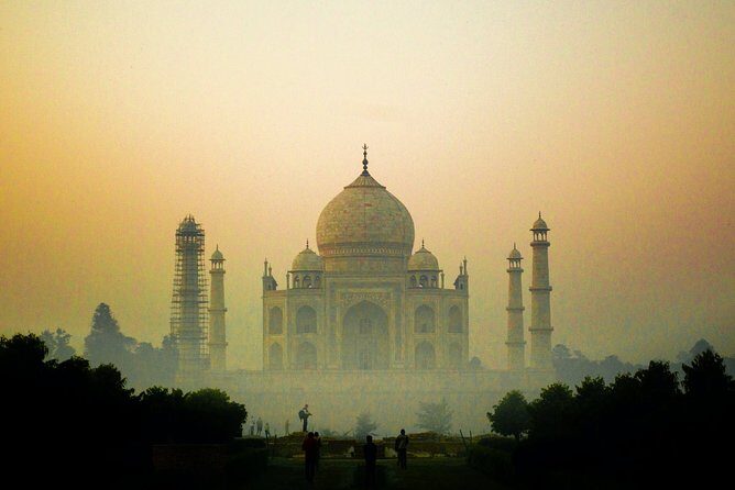 Taj Mahal Tour With Agra Fort, Baby Taj And Mehtab Bagh - Who Should Book This Tour?