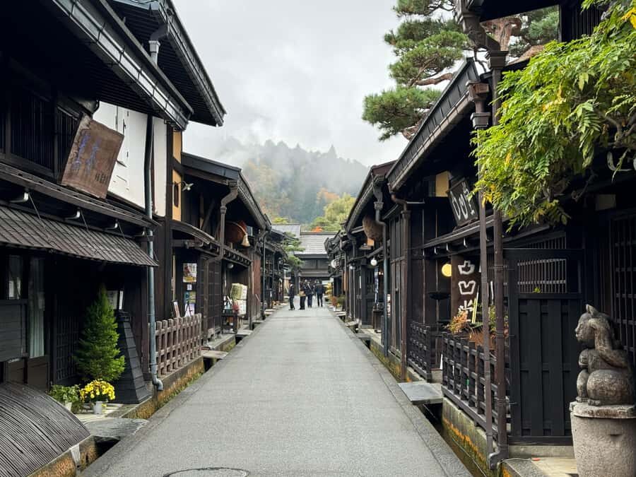 Takayama: Early Morning Guided Walking Tour & Market Visit - What to Expect: A Detailed Breakdown