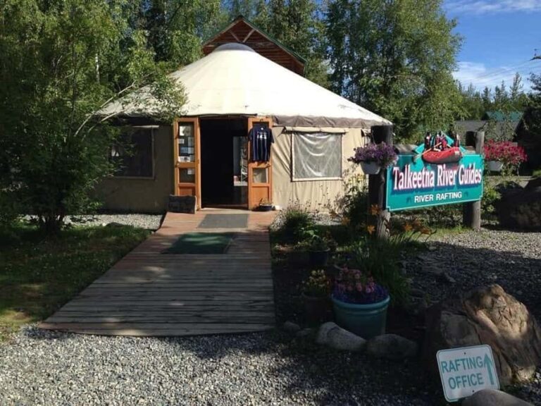 Talkeetna: 2 Hour Talkeetna Float Trip - The Scenery: More than just a pretty view