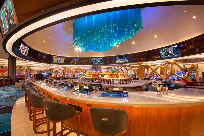 The Guitar Hotel Private Transfer SUV - Deep Dive: Why Choose This Transfer?