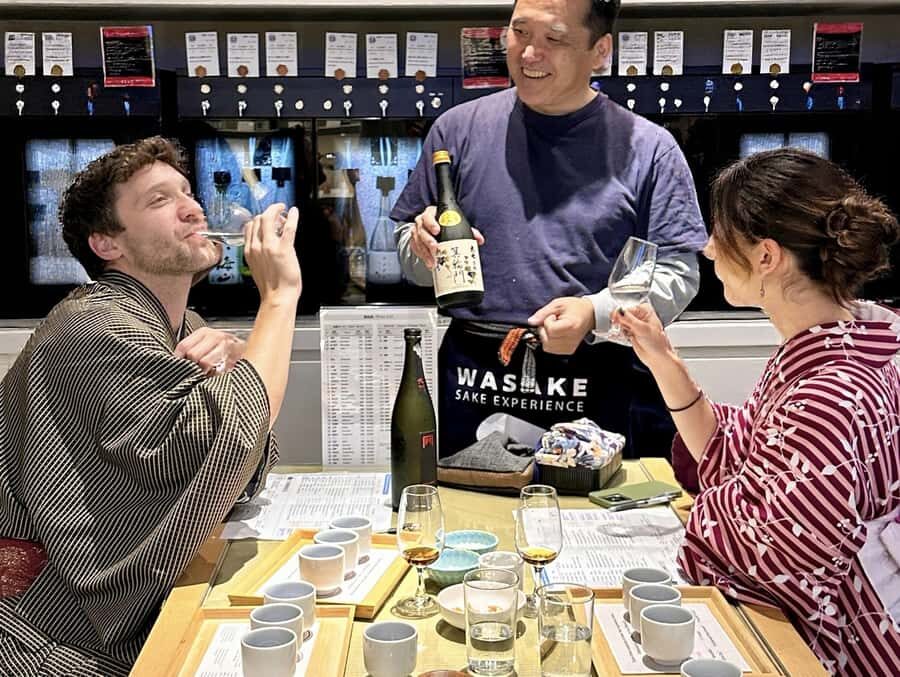 Tokyo: Asakusa History Walk & Guided Sake Tasting Experience - What to Expect from the Experience