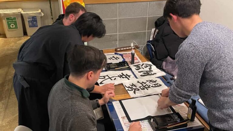 Tokyo Calligraphy /Authentic/Traditional Experience in Japan - An Engaging Dive into Japanese Calligraphy
