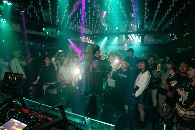 Tokyo Cross Roppongi Karaoke Nightclub Ticket with Drinks - Who Should Consider This Experience?