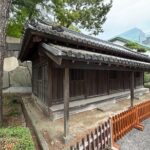 Tokyo: Imperial Palace and Edo Castle Ruins Cultural Walking Tour - Practical Details and What to Expect