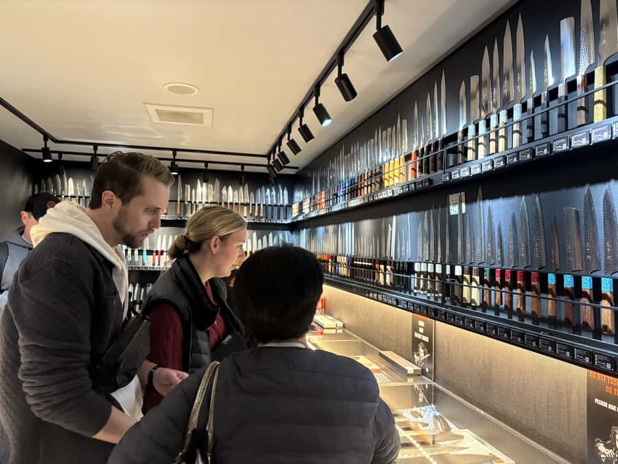 Tokyo: Imperial Palace Ruins & Samurai History Tour - A Closer Look at the Itinerary and Experience