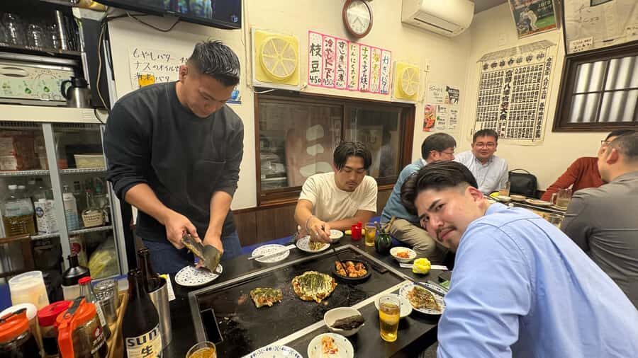 Tokyo: Izakaya Night with Young, Friendly Local Guides - What You Can Expect on the Tour