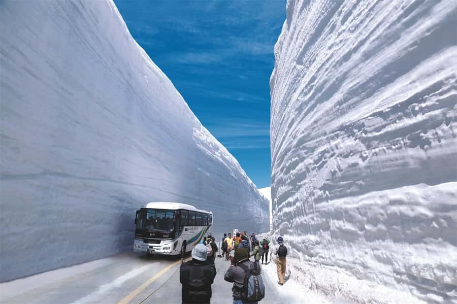 Tokyo: Kamikochi & Tateyama Kurobe Snow Wall 2-Day Tour - An In-Depth Look at the 2-Day Experience