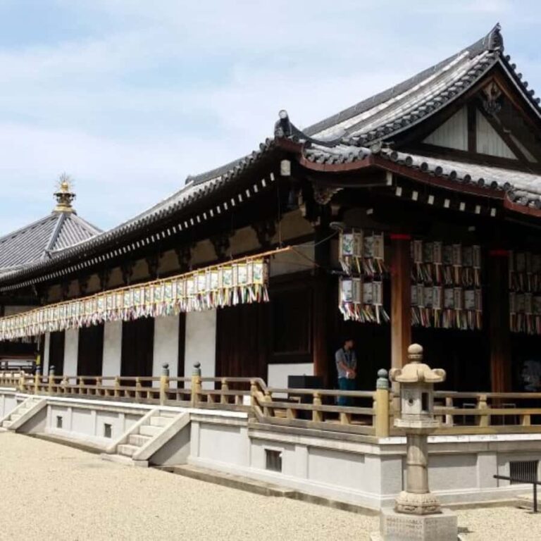 Tokyo: Luxury Tokyo Private City Tour In Luxury Land Cruiser - Landmark Visits: What to Expect at Each Icon