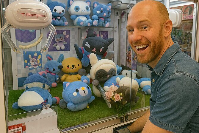 Tokyo Pop Culture Deep Dive: 100 Yen Shop & Gachapon Exploration - Focused Exploration of Shopping: 100 Yen Stores & Gachapon