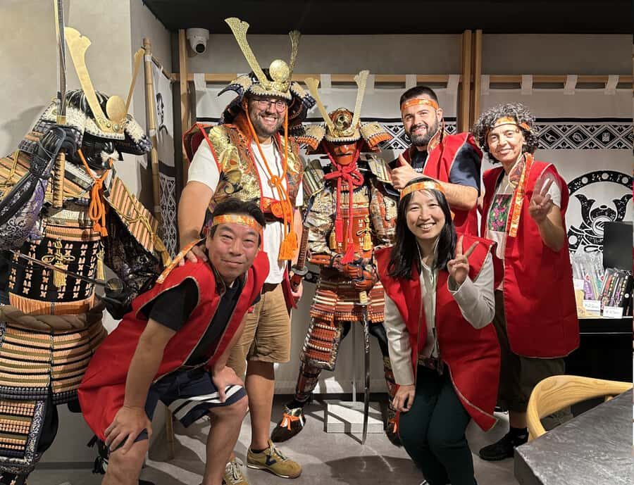 Tokyo : Samurai Sword & Sushi Experience with Chef Live - Who Will Love This?