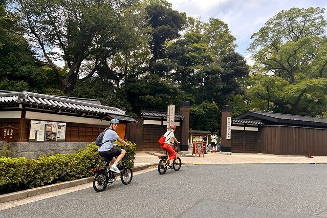 TOKYO: Tailored Gardens tour with Pro Gardener by E-bike -BASIC - Is This Tour Worth the Price?