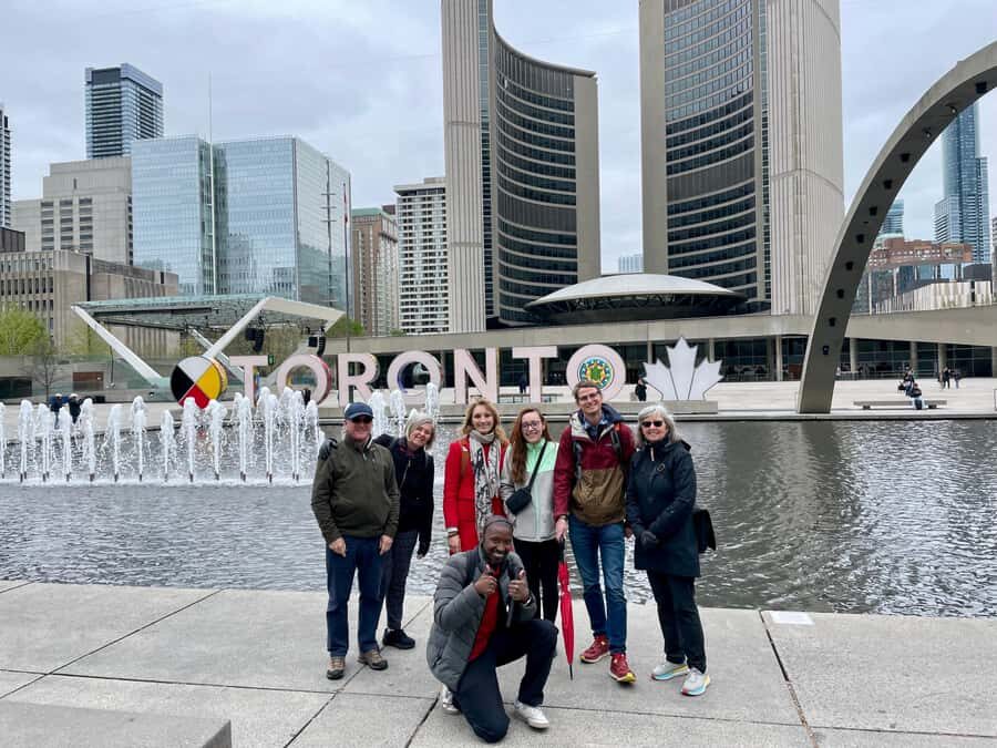 Toronto Discovery District Highlights Tour | 2-Hour - Authentic Stories and Insights