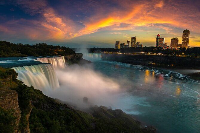 Toronto To Niagara Falls Luxury Private Tour Upto 14 People - Who Should Book This Tour?