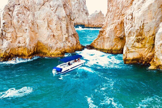 Tour of Cabo San Lucas and Playa del Amor by Luxury Yacht - Why This Tour Makes Sense for You