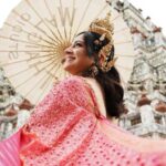Traditional Thai Makeover, hairdo & Photoshoot at Wat Arun - The Artistic and Cultural Value
