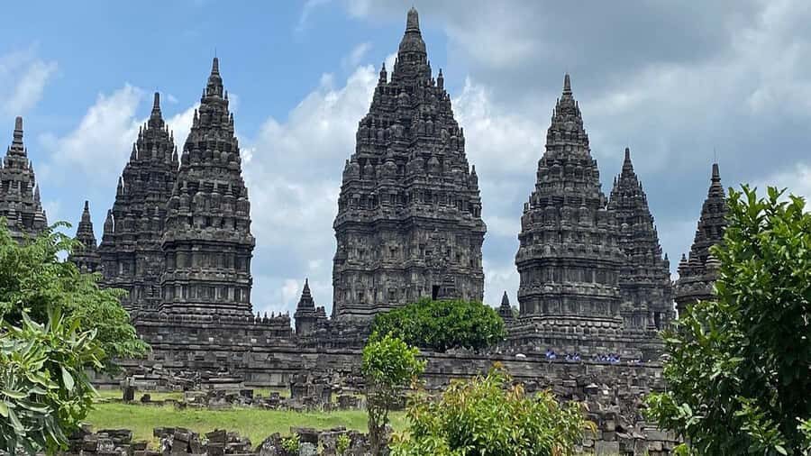Treasures of Yogyakarta: 2-Day Adventure Tour - Day 1: From Volcano to Temples