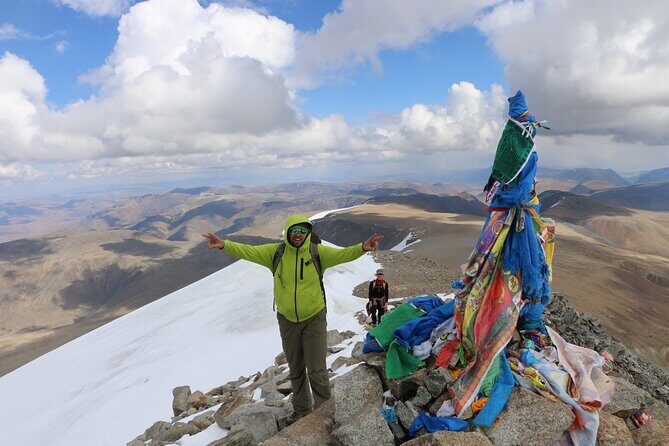 Trekking in Altai Tavan Bogd - Cultural Encounters and Unique Traditions