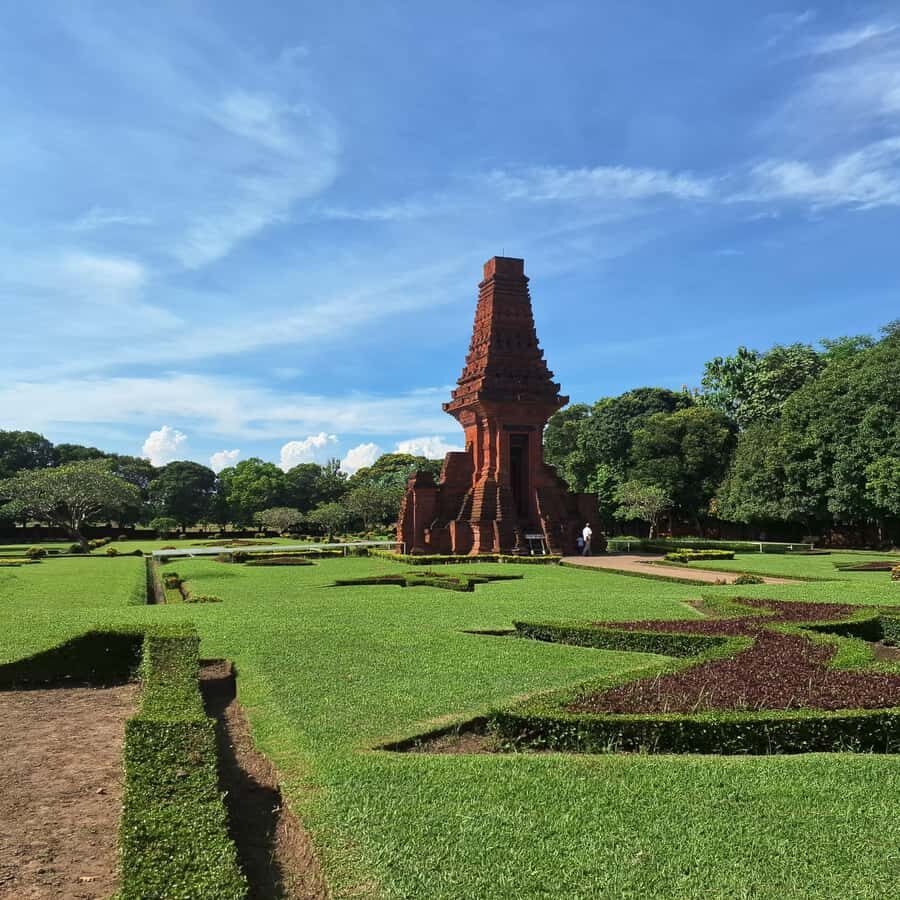 Trowulan Tour Ruin of Majapahit Kingdom - Who Will Love This Tour?