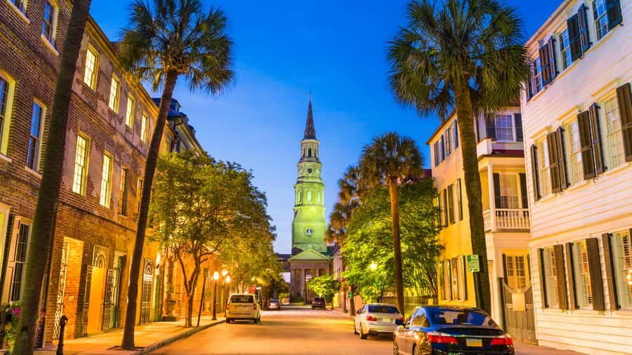 True Crime: Charleston (Self-Guided Audio Walking Tour) - Key Points