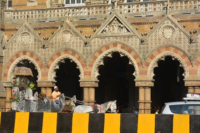 Two Days Mumbai Tour Package : City + Slum + Elephanta + Market - Getting a Real Sense of Mumbai’s Local Spirit