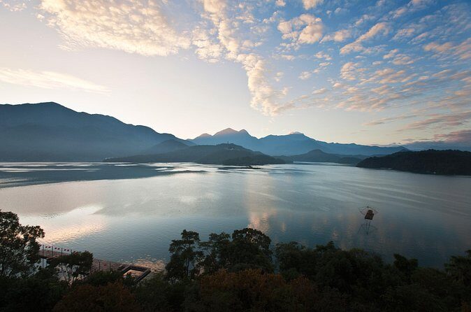 Two-days Puli Town & Sun Moon Lake & Lukang Tour - Exploring Sun Moon Lake: More Than Just a Pretty View