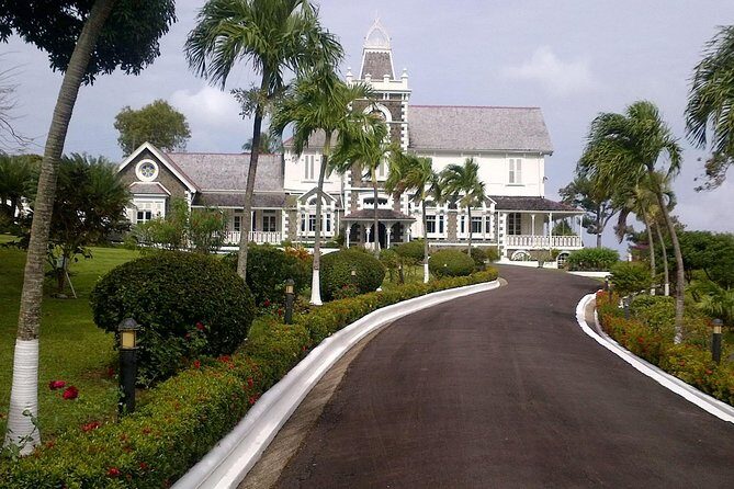 Two-hour Tour and Beach Break Family Groups only - Transportation and Group Size