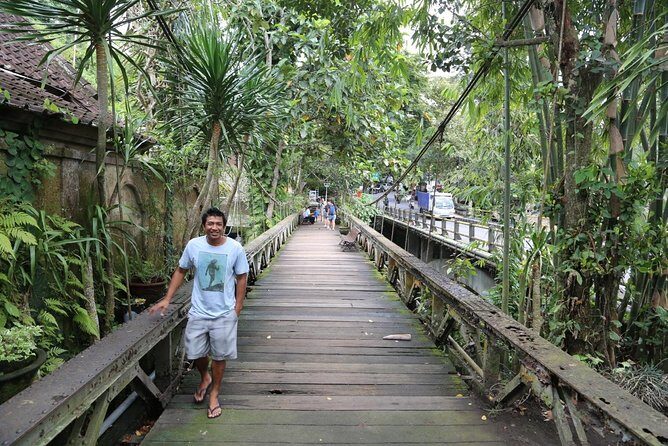 Ubud and Tanah Lot Tours - Transportation, Timing, and Group Size