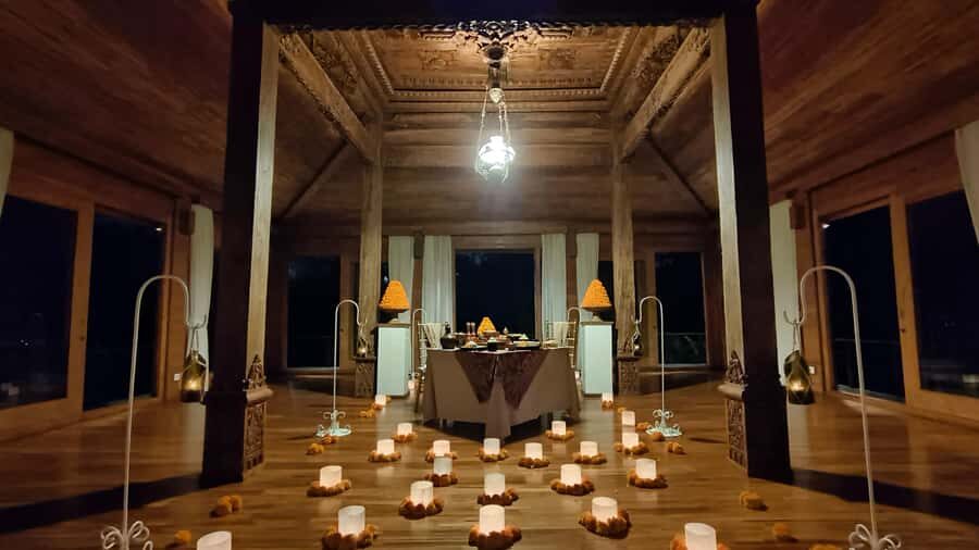 Ubud: Balinese Royal Dinner with Tropical Forest Views - The Itinerary in Detail