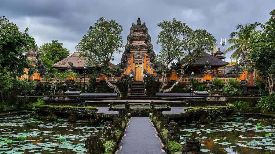 Ubud: Cultural Escape Tegenungan Waterfall, Palace & Temples - The Itinerary in Detail