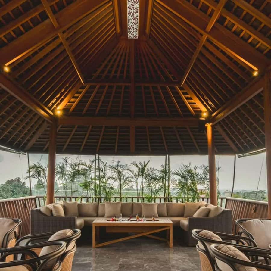 Ubud: Higher Level Lounge & Bar Dining E-Voucher at Suweta - The Experience in Practice: A Detailed Breakdown