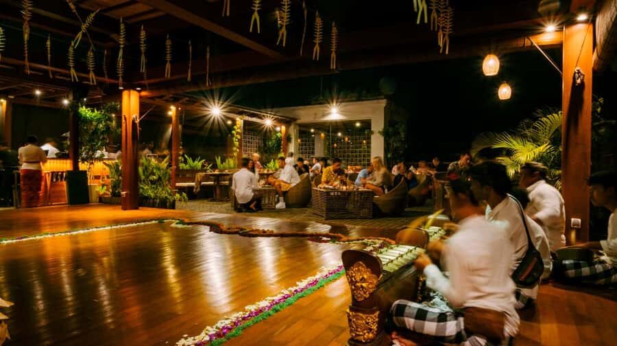 Ubud: Sky Lounge by Ely's Kitchen & Rooftop Bar E-Voucher - The Experience Itself: What to Expect