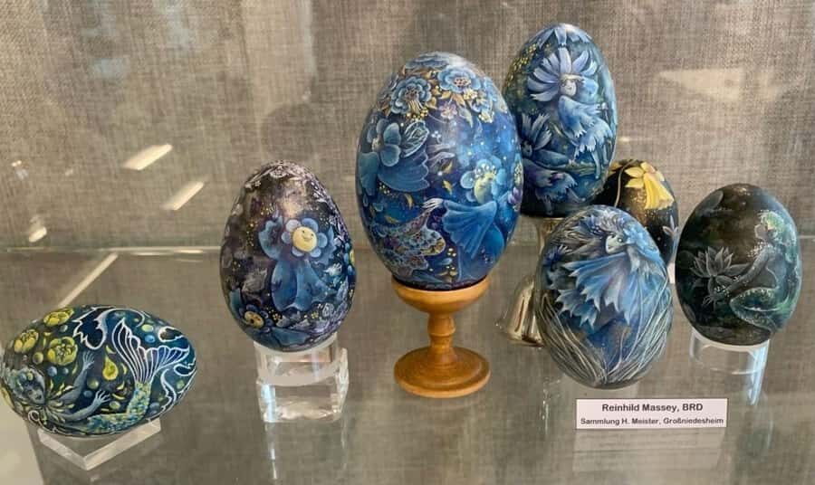 Ubud:Balinese Egg Painting, Canvas, and Canang Sari Offering - What Makes the Experience Special