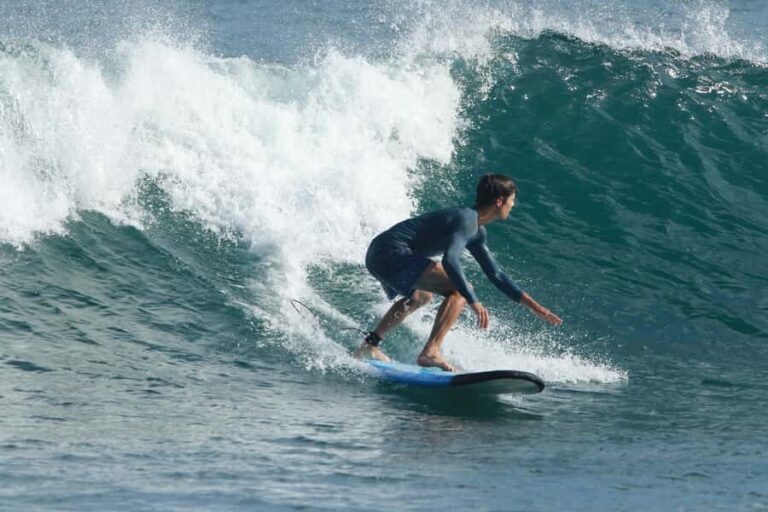 Uluwatu Bali Surf Lessons  Beginners & Intermediate Surfers - Key Points