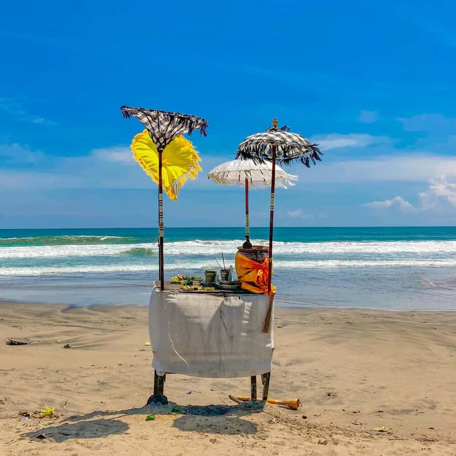 ULUWATU LUXE TOUR: Beaches, Cliffs, Temple, Fire Dance & BBQ - Who Should Consider This Tour?