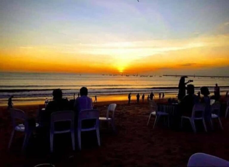 Uluwatu: Temple Sunset, Kecak Dance & Jimbaran Dinner - Practical Considerations