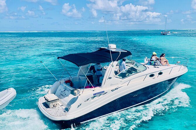 Unique Dreamy Sunset: Yacht Excursion with BBQ & Open Bar - All-Inclusive Lounge and Grill Experience